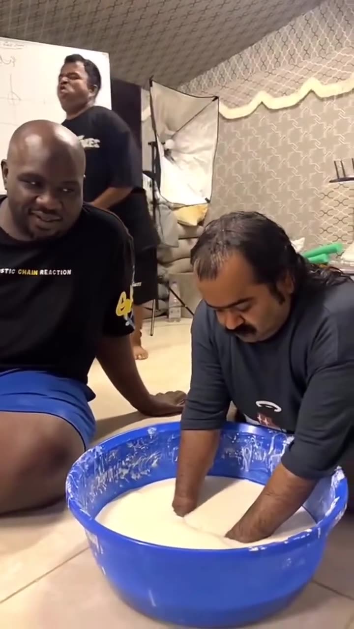 Hand Stuck in Liquid Prank | Friend’s Hilarious Reaction Caught on Camera!