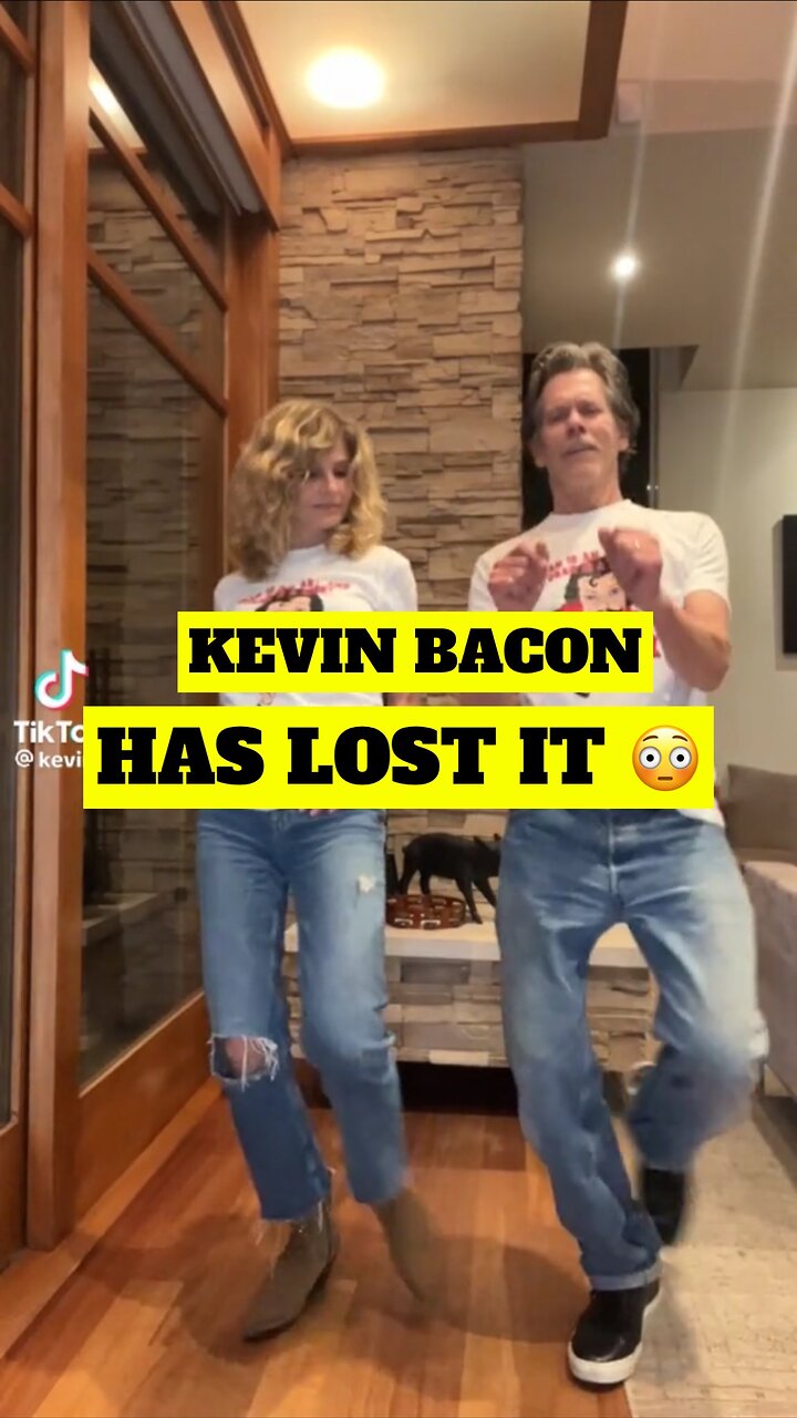 Kevin Bacon dances for Drag Queens???