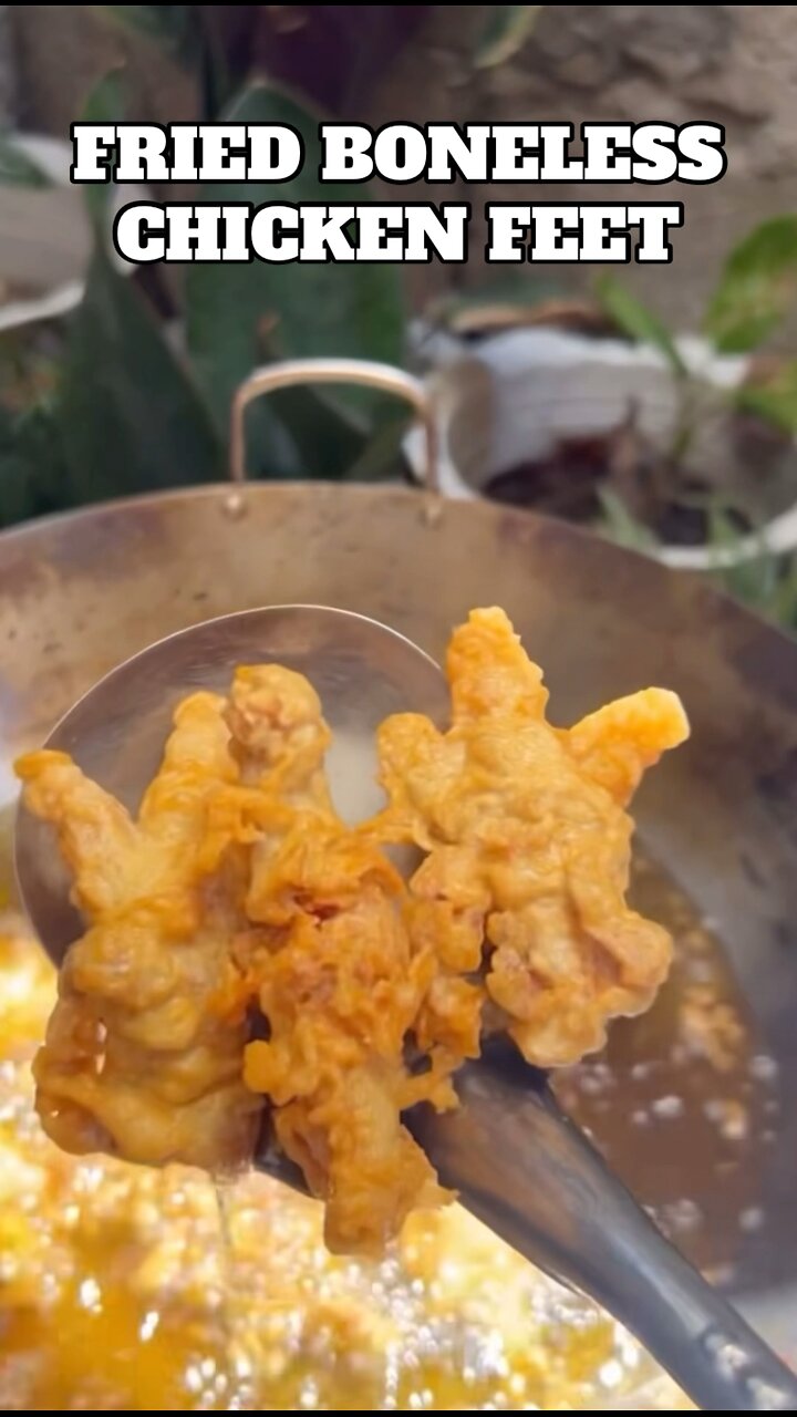 BONELESS fried chicken feet (Filipino StreetFood)