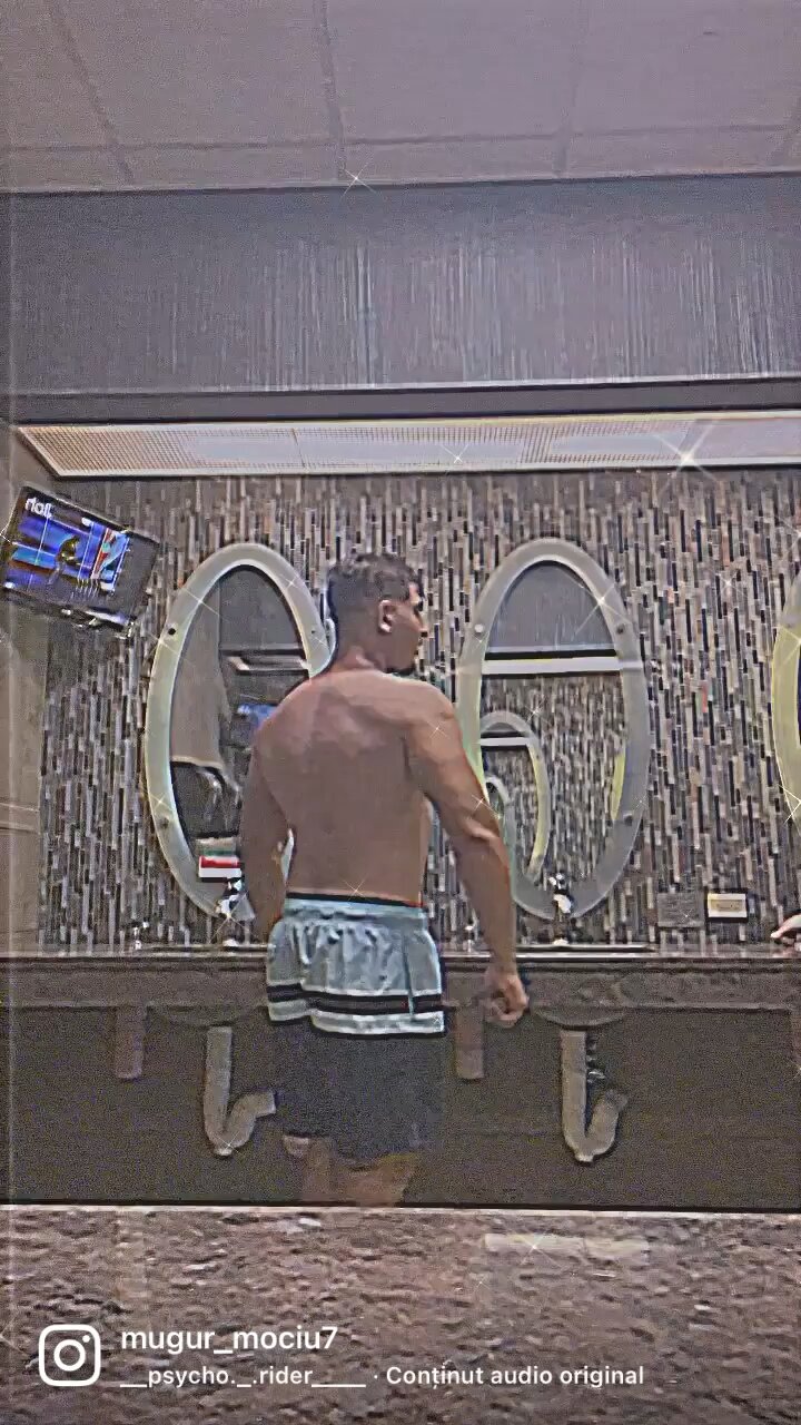 Back pose after bigger workout 💪