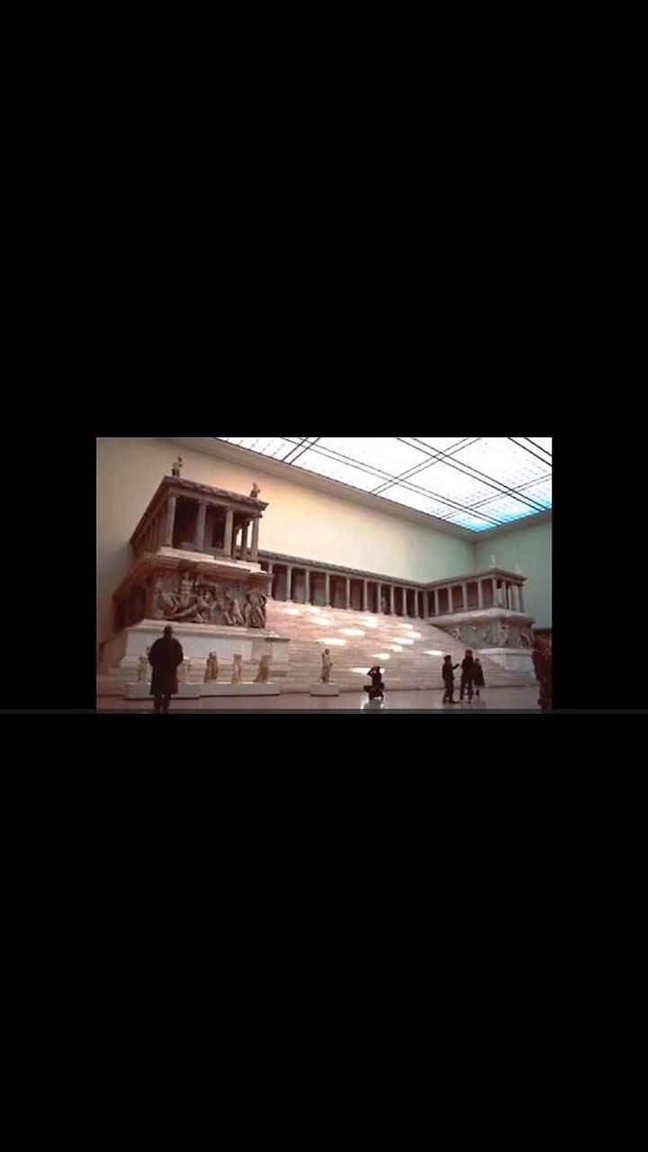 Obama – The Seat of Satan – The Pergamon Altar