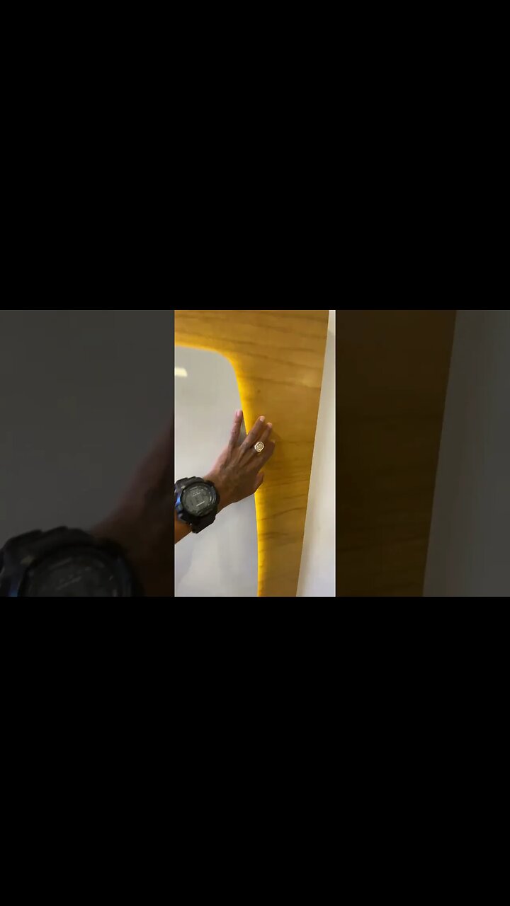 O rack com painel sublime é uma excelente escolha, além de amplo espaço ...