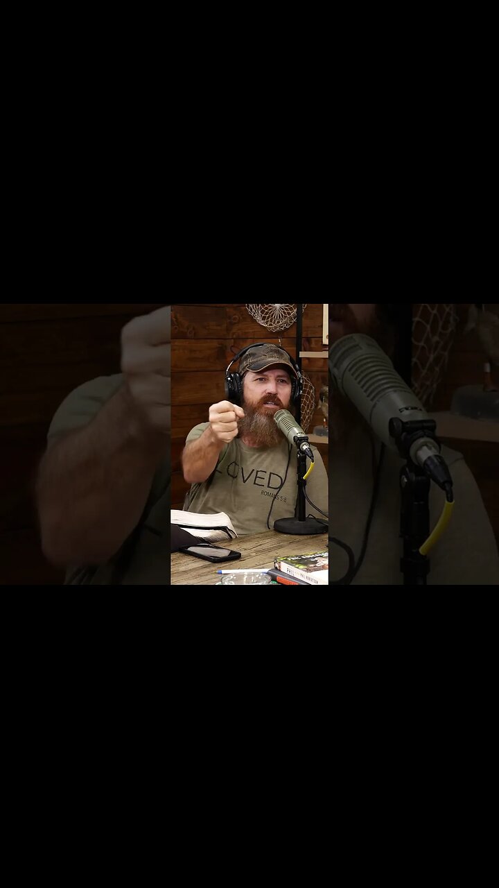 Jase Robertson Is ASTONISHED at How Dense the Disciples Were