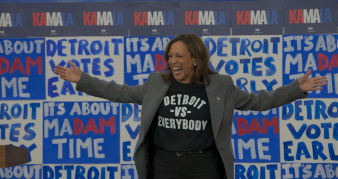 Kamala Harris Campaigns in Detroit on First Day of Early In-Person ...