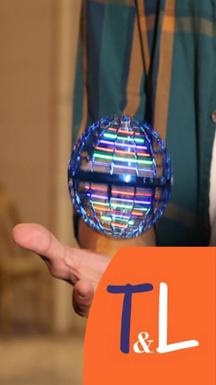 FLYNOVA PRO Flying Ball Boomerang Flyorb Magic