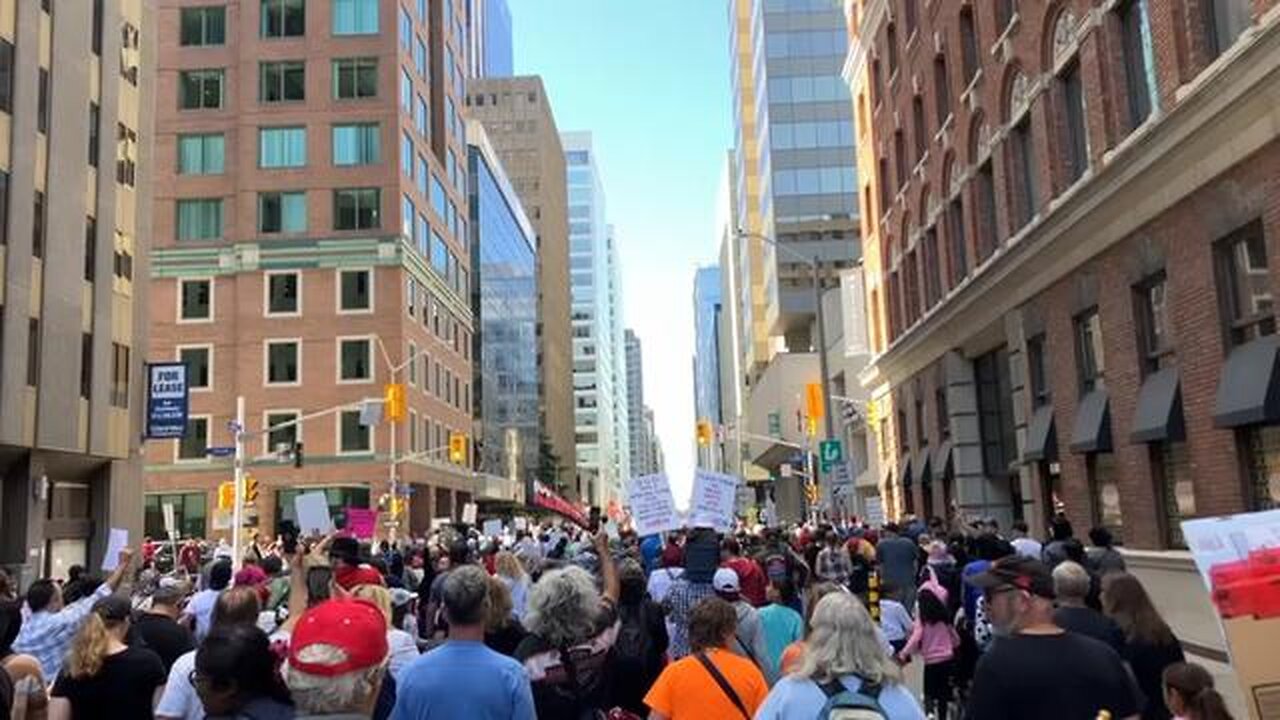 Decent sized crowd marching in Ottawa. Chanting "hey teachers, leave ...