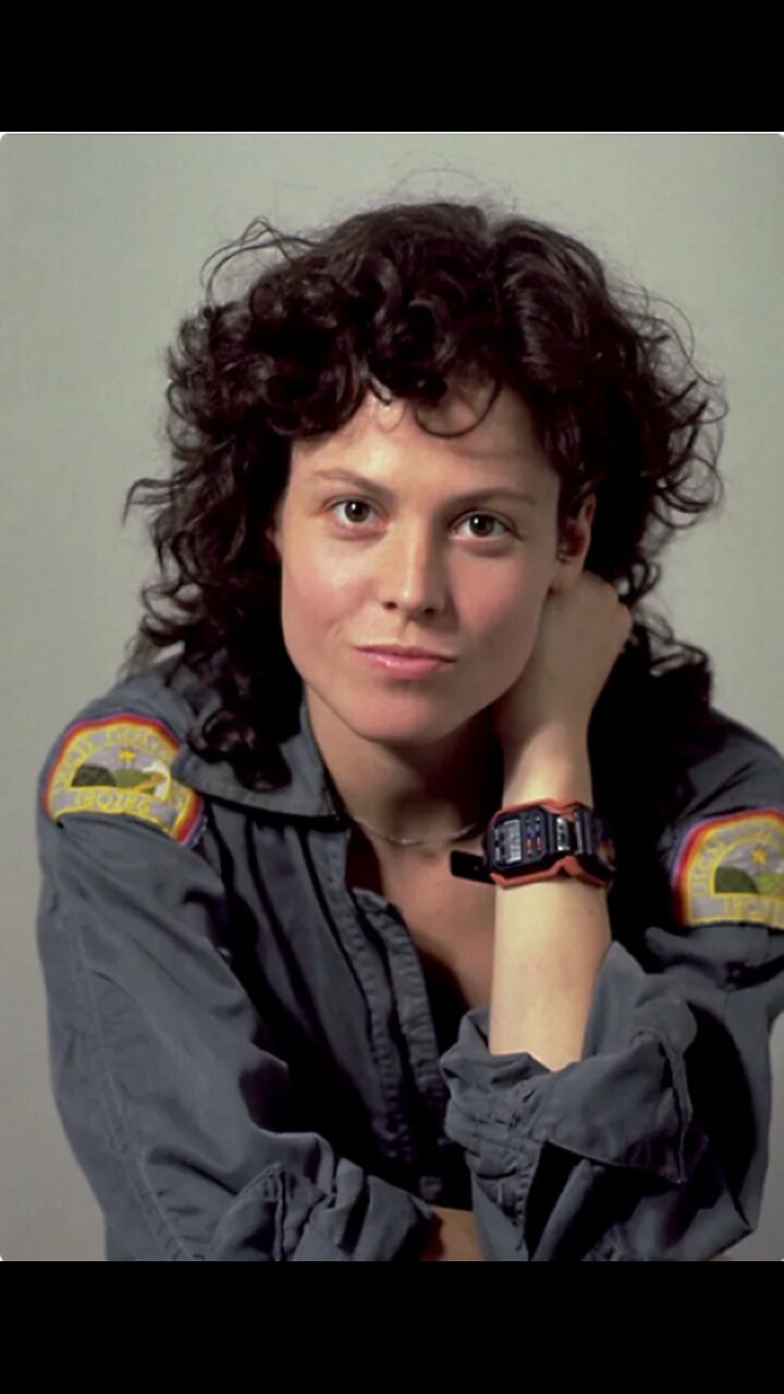 Top 10 Women Leaders in 80s and 90s Sci Fi