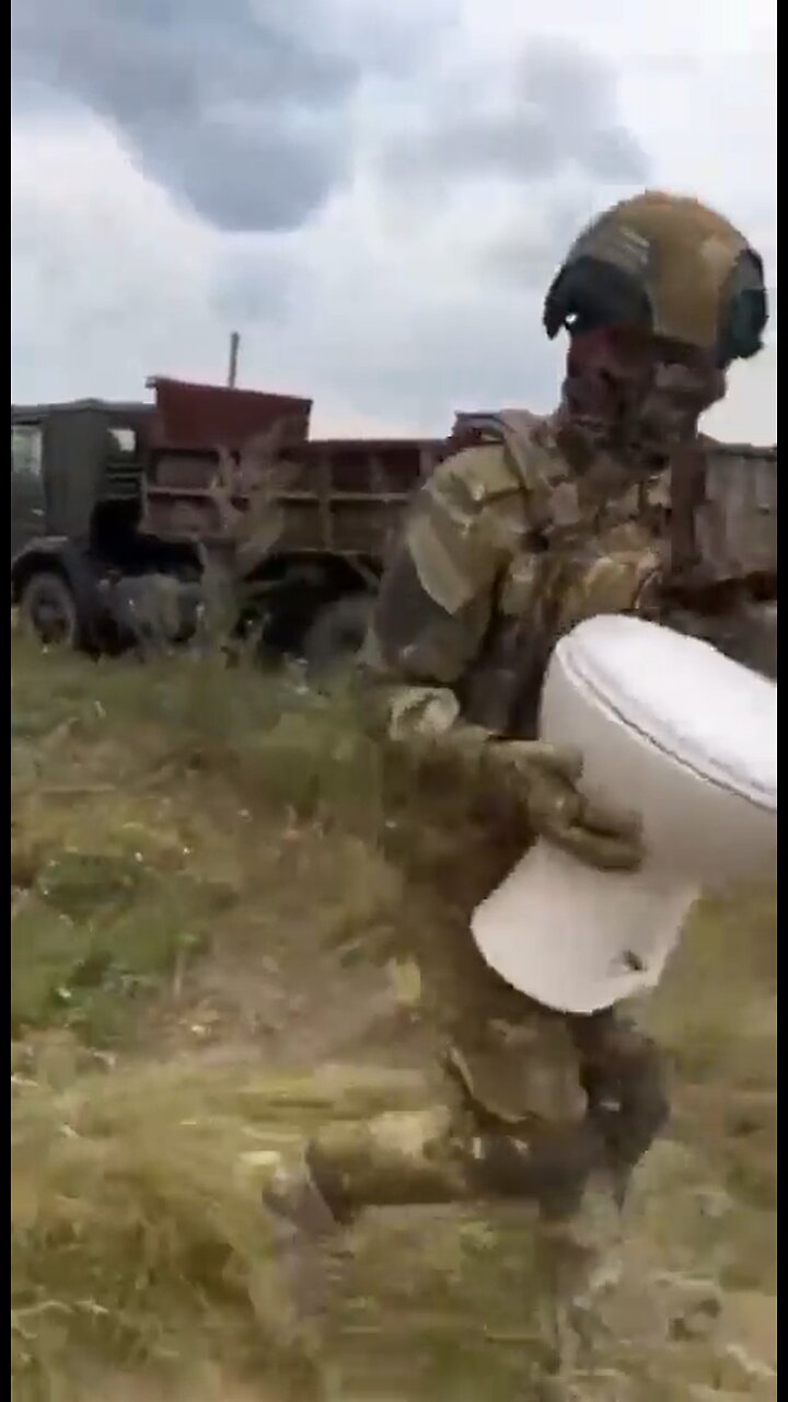 It was the last toilet remaining too 😔