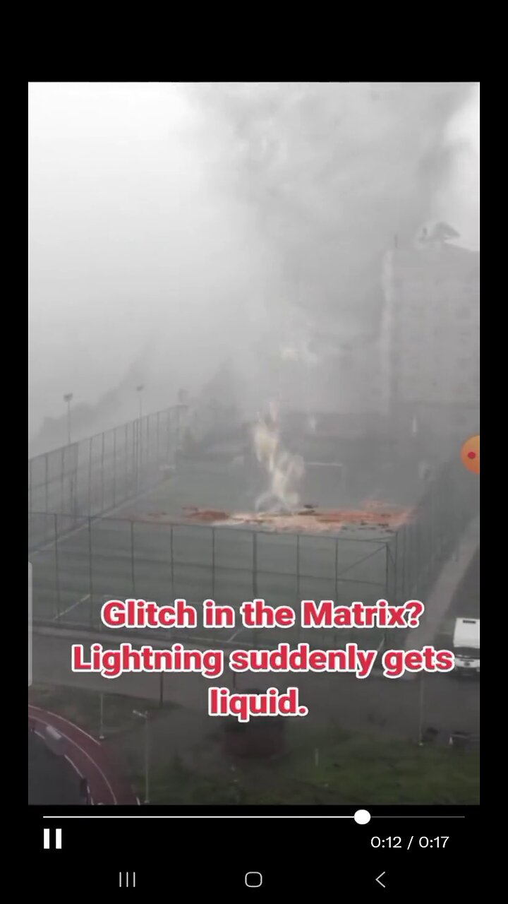 GLITCH IN MATRIX Lightning suddenly gets liquid👀👌