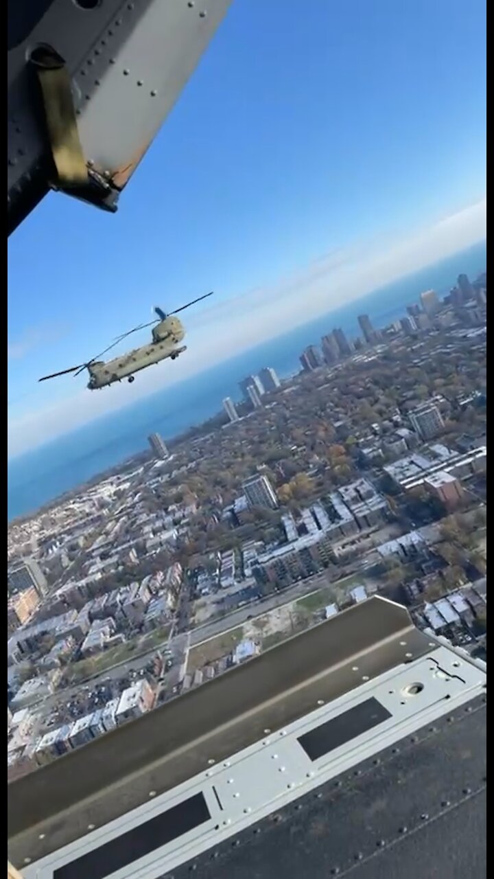 Chinook flight through downtown Chicago