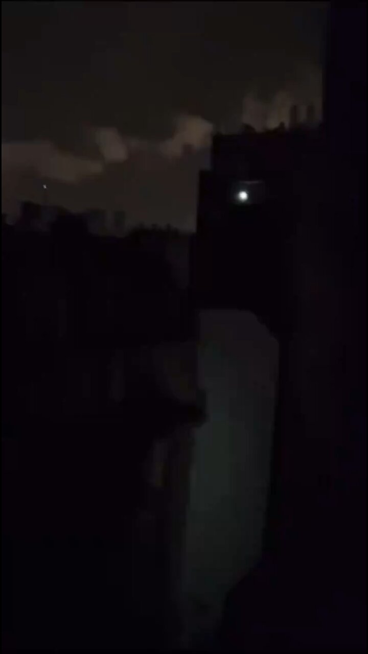 Major Power Outage in Paris Sparks Controversy