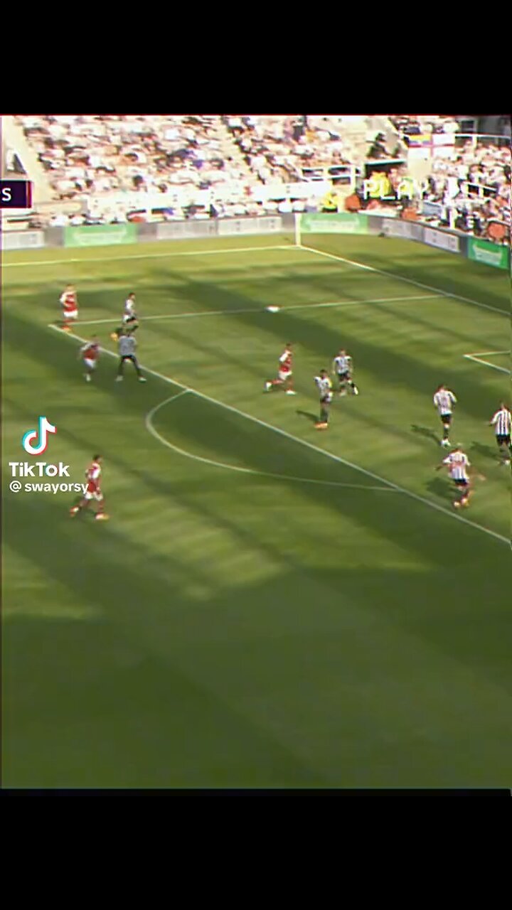 Odegaard goal outside the box