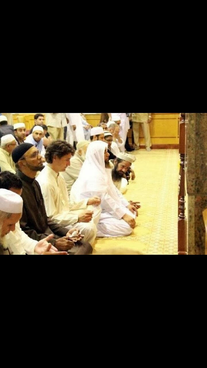 😁😁 IS JUSTIN TRUDEAU PRAYING TO HIS ALLAH FOR A TRUMP DEFEAT 😁😁
