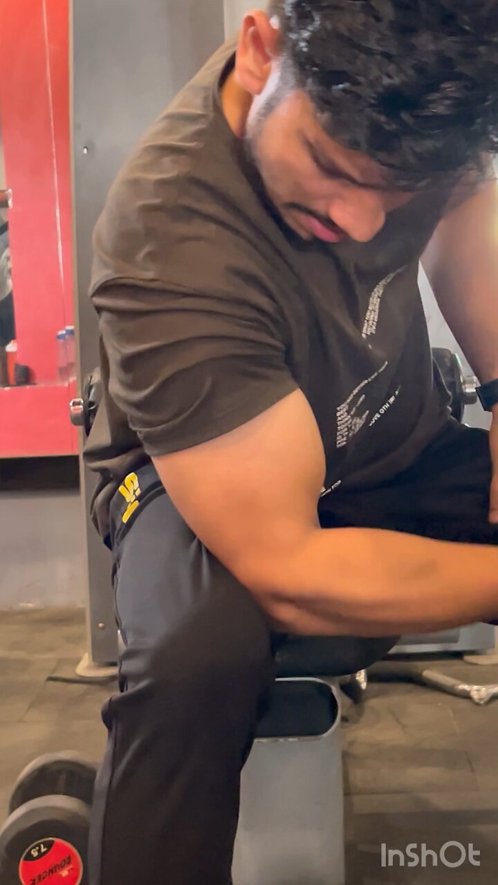 Super set biceps+triceps workout