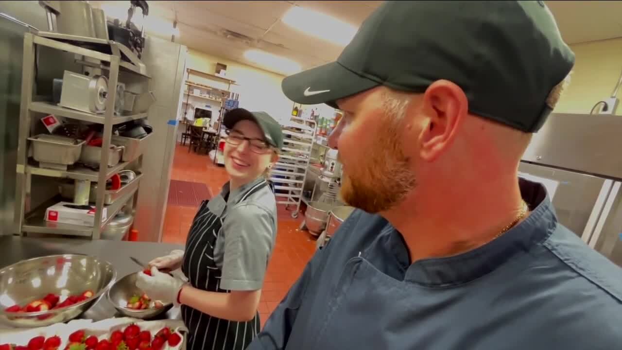 Promising cook who lost sight makes triumphant return to kitchen