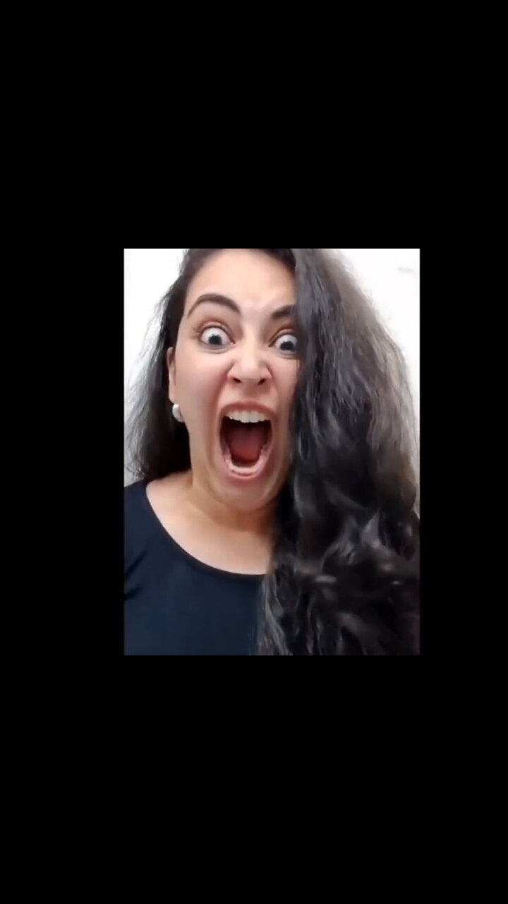 Hilarious Girls Fail Compilation - Funniest Moments Caught on Camera!