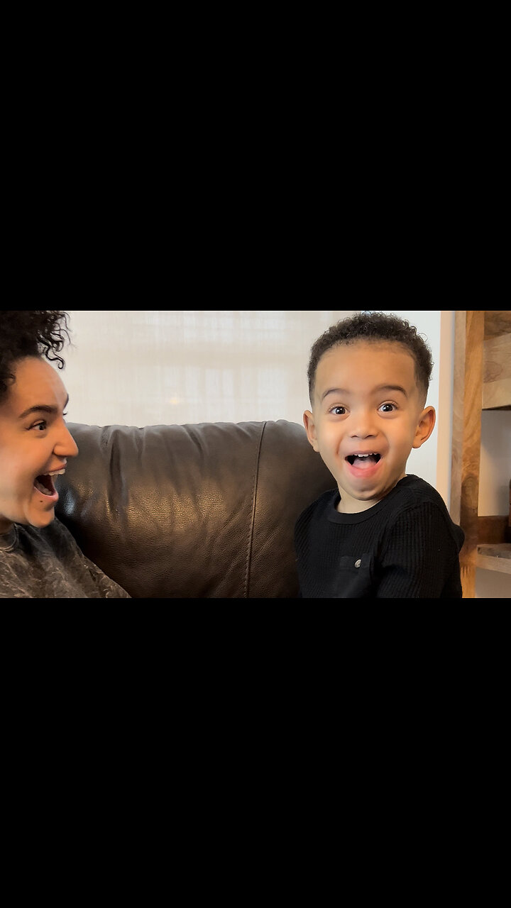 Kid Finds Out He's Going To Be A Big Brother