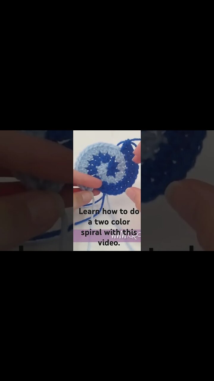 Learn to do a two color spiral in crochet with this video. #crochet #diy