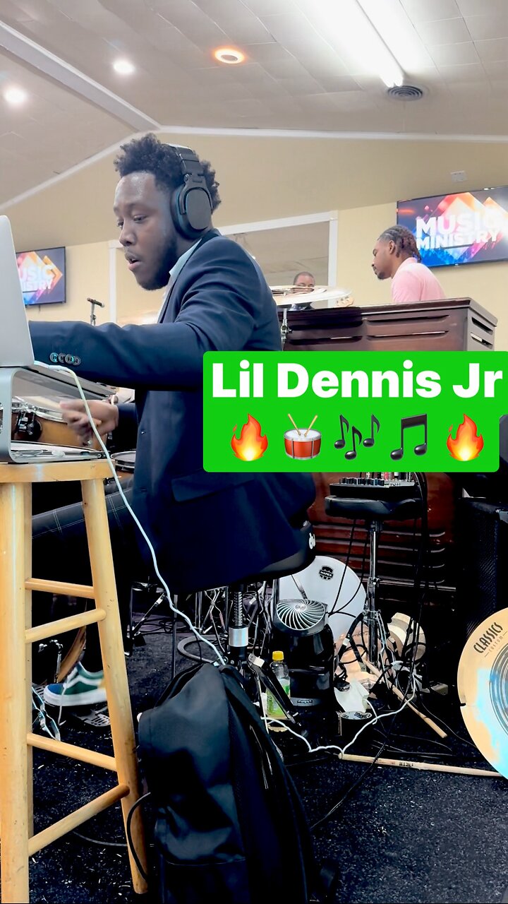 lil dennis jr ladies & gents! 🔥🔥🥁🔥🎵🎶🎵 #dopedrummer #majorscaletv