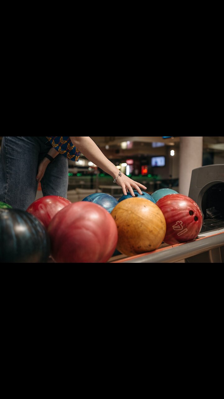 When you play bowling first time 😂🎳First Time Bowling Fun!!Beginner ...