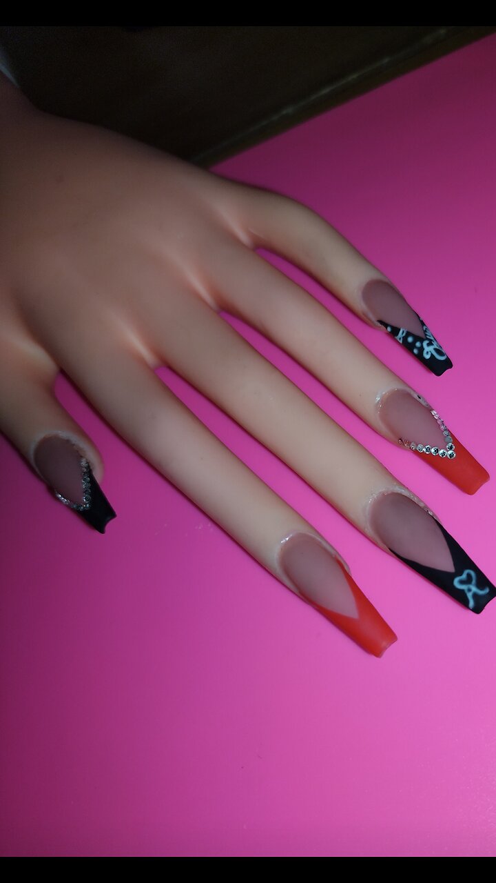 Nails inspired by miss Ann Marie🥰🖤 ️