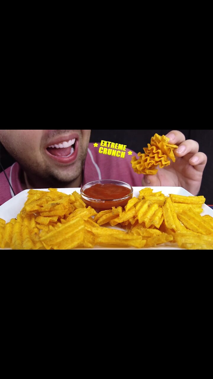 SUPER EXTREME CRUNCH ASMR EATING CHIPS