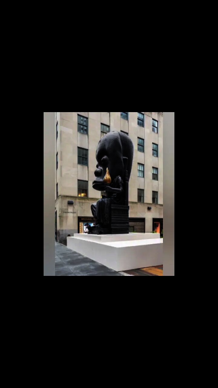 New 25 foot-tall statue unveiled in NYC, Rockefeller Center to honor ...