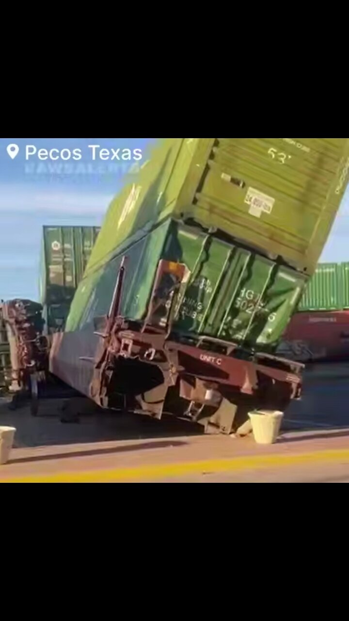 Train derails after hitting a trailer on the tracks in Pecos Texas