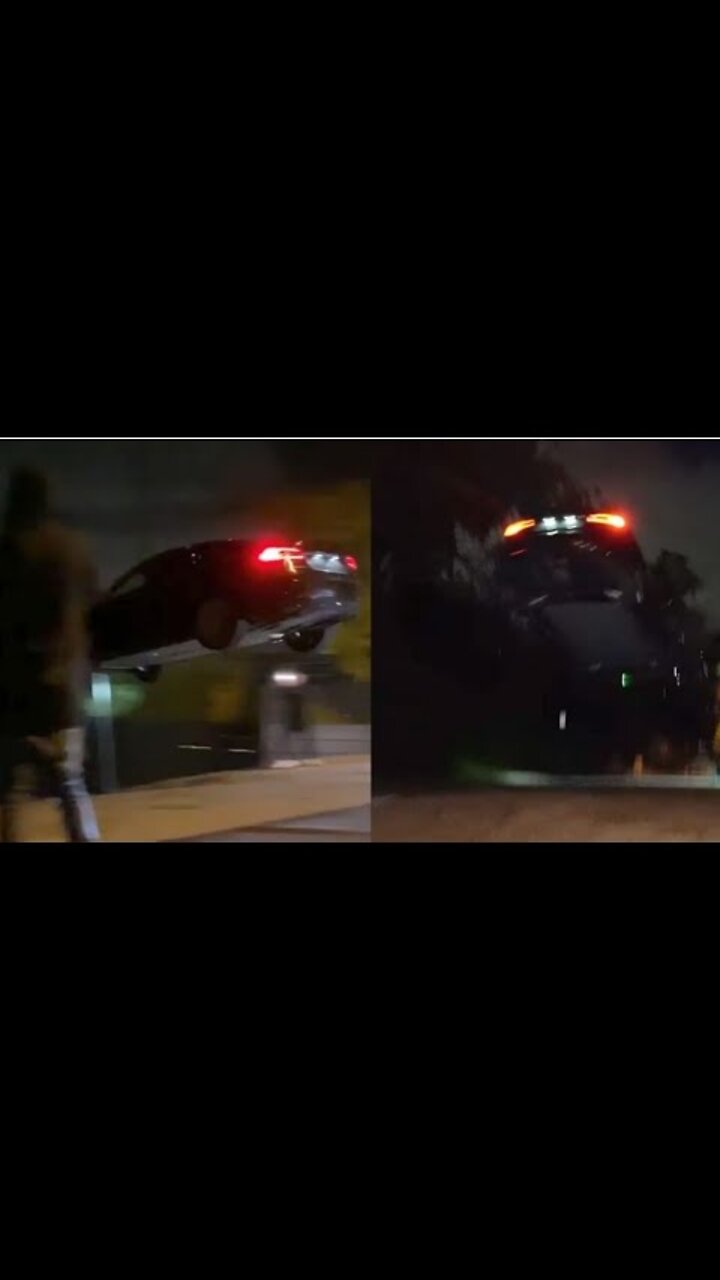 Tesla Jumping (Flying Tesla). Model S