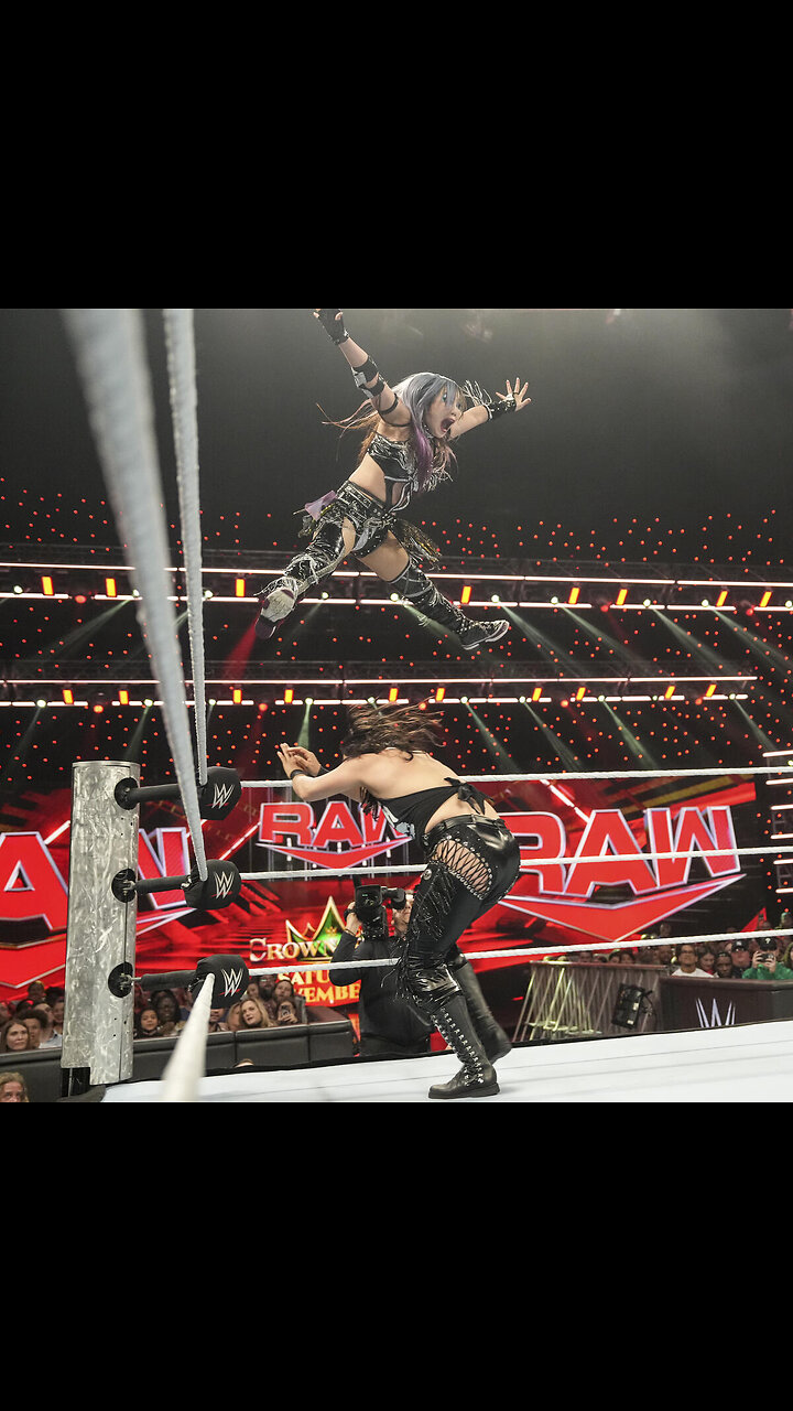 Damage CTRL vs. Liv & Raquel Ends in DQ After Lash Legend Attack! Brawl ...