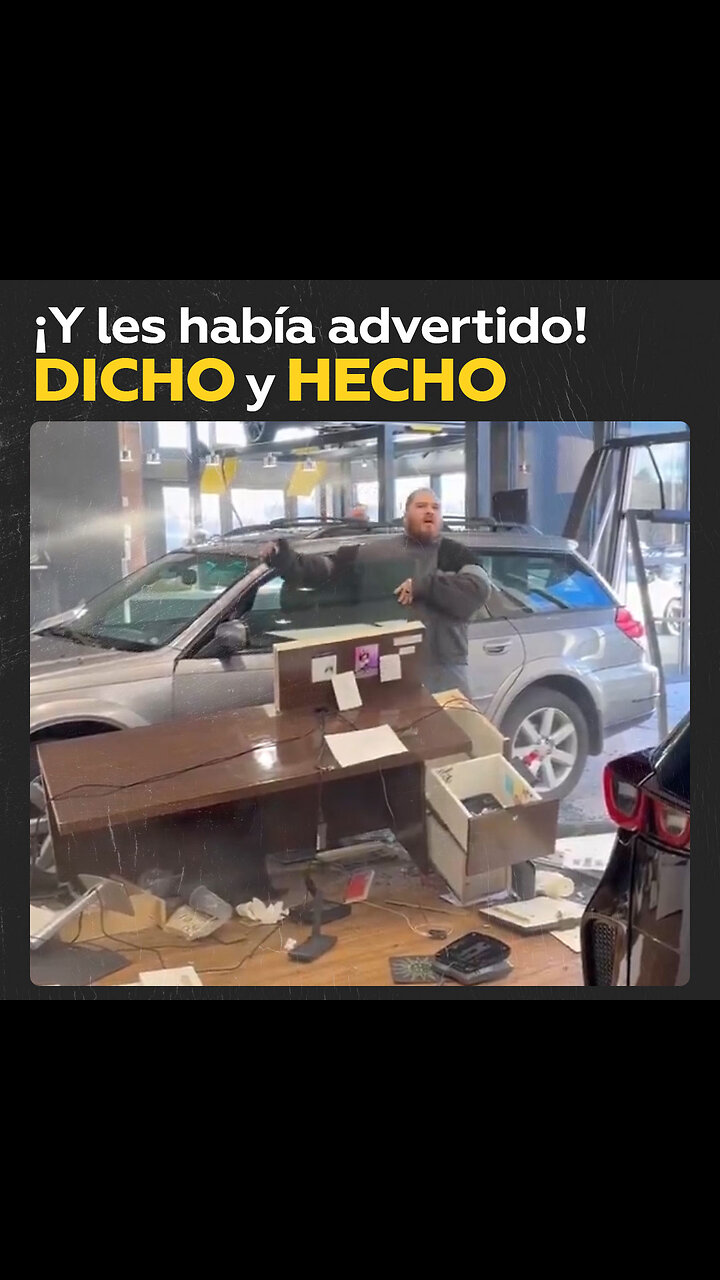 Devolución denegada: cliente frustado embiste un auto contra un ...