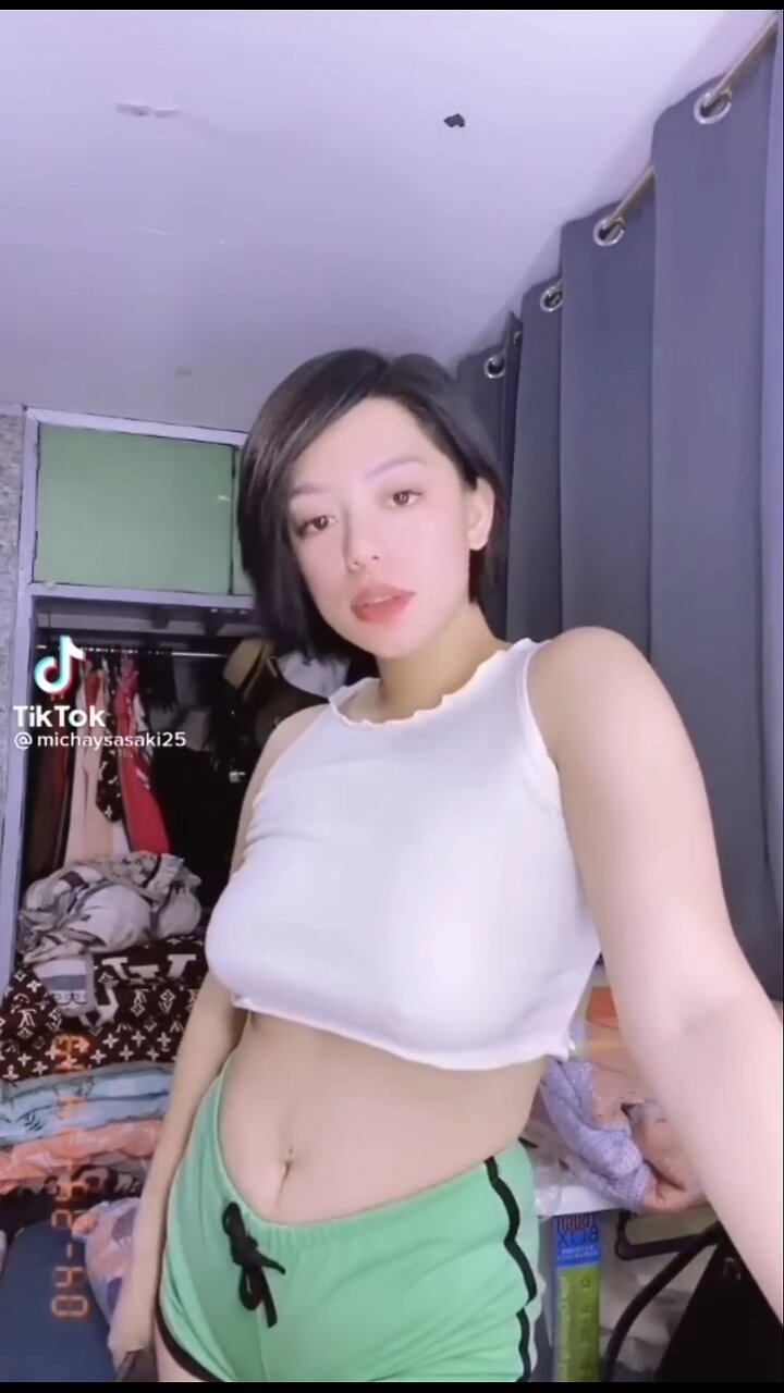 Pinay Tiktok no bra challenge 10