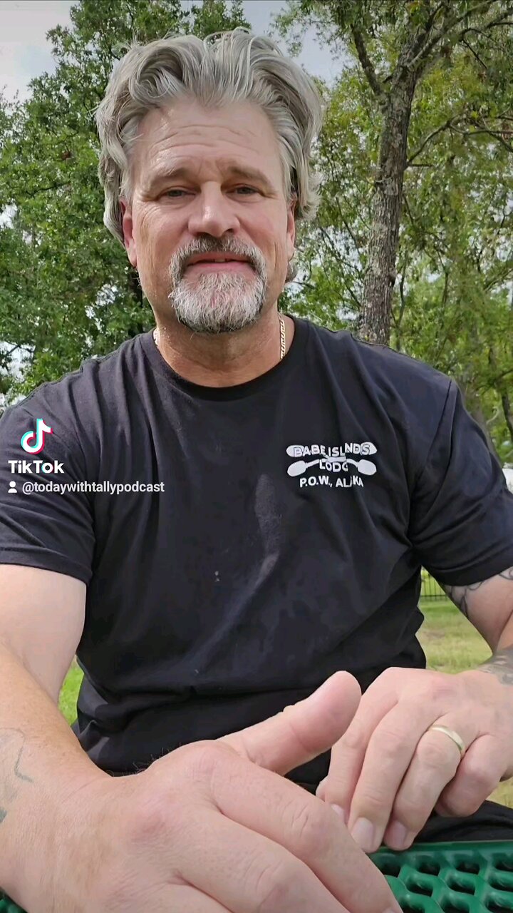 ELON MUSK INVITES KAMALA HARRIS ON A LIVE X SPACE INTERVIEW