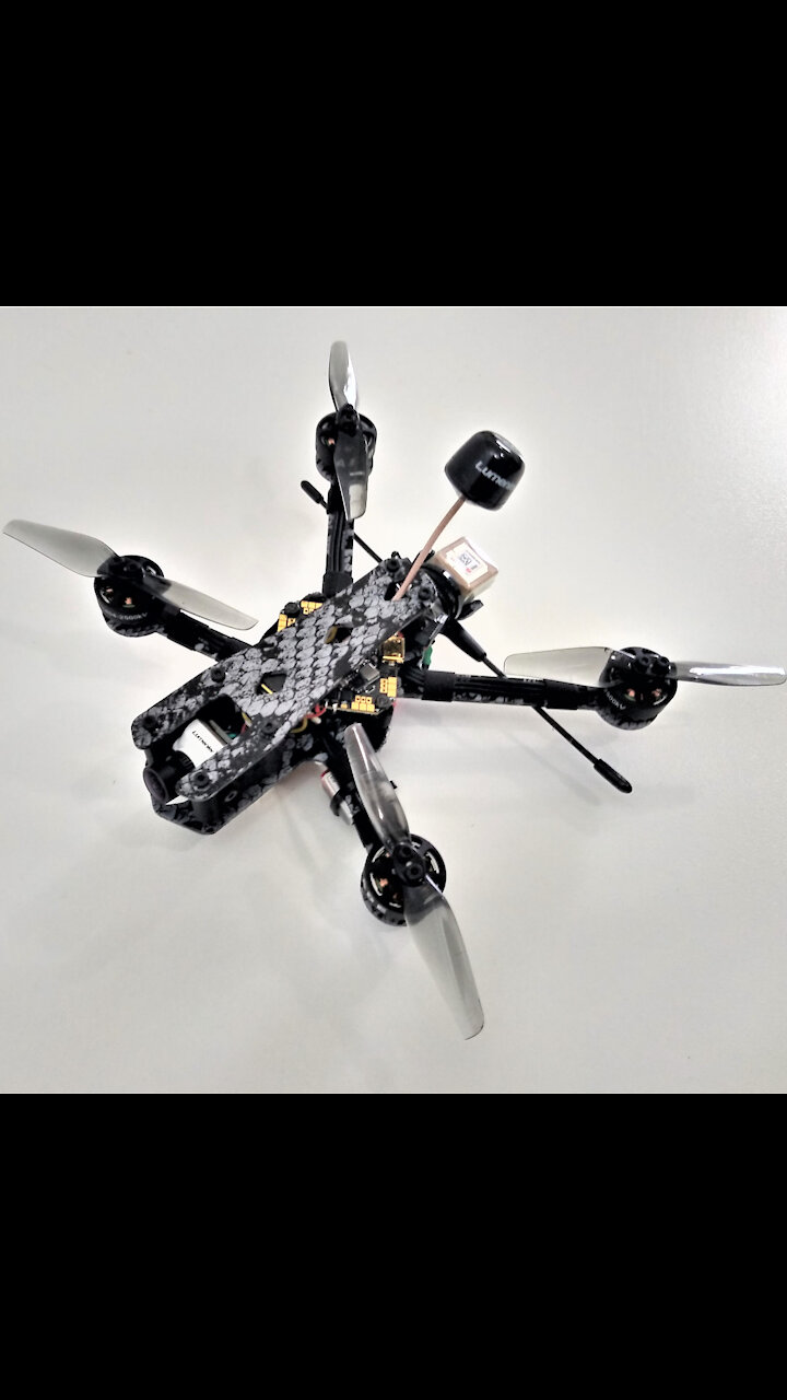 Micro FPV Drone Build (Less than 60 Seconds!)