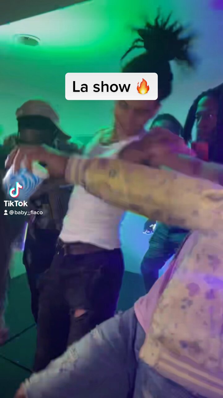 Rapper turns up the show 100%