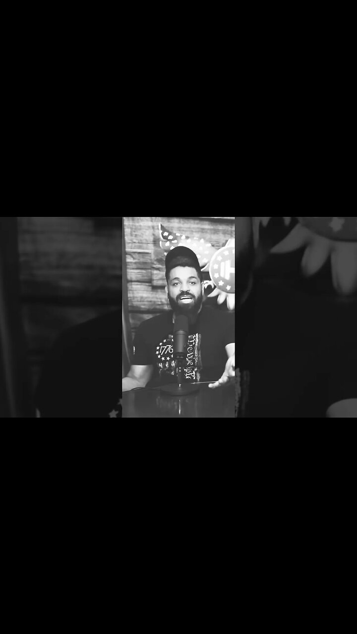 “Nah, yo wife Issa Whore” Kevin Hodge Twins. #Hodgetwins #TV #YoutubeShorts