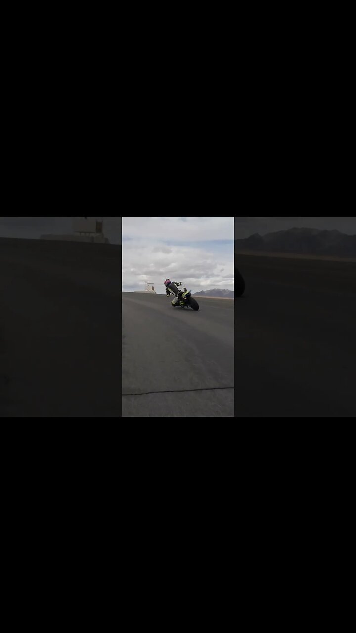 Chuckwalla Valley Raceway | Husqvarna 701 SM