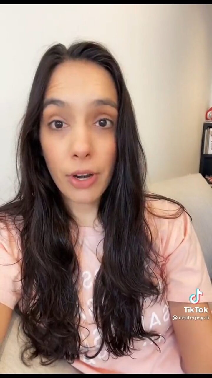 Therapist: A Maskless Face Is A Threat