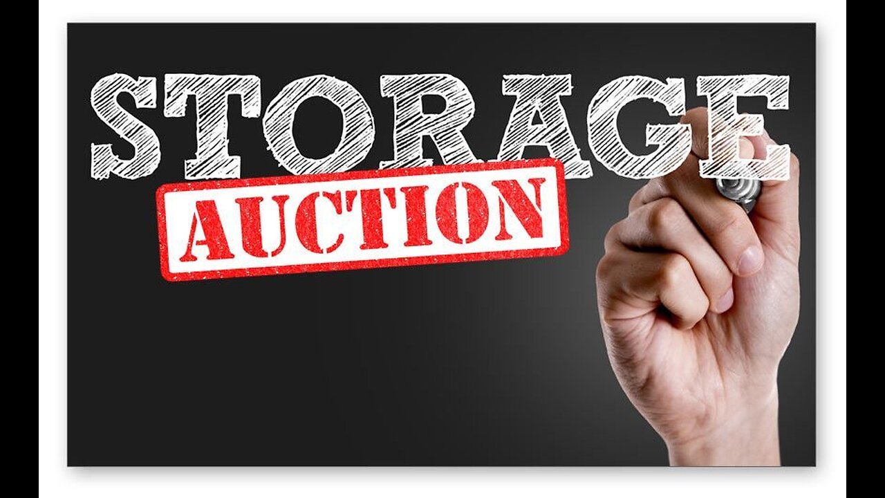 STORAGE WARS AUCTION | OPENING ANOTHER UNIT WE WON | LETS SEE WHATS INSIDE