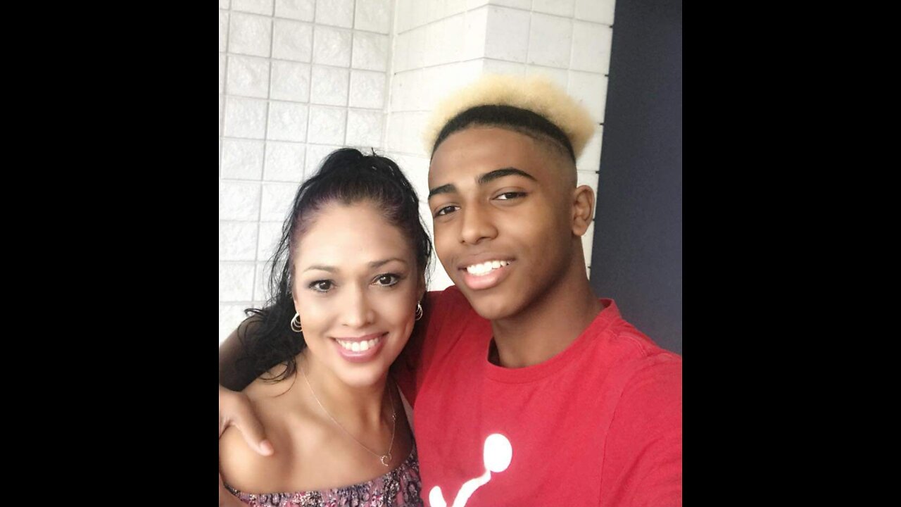 Keith Agee, Shelia Agee