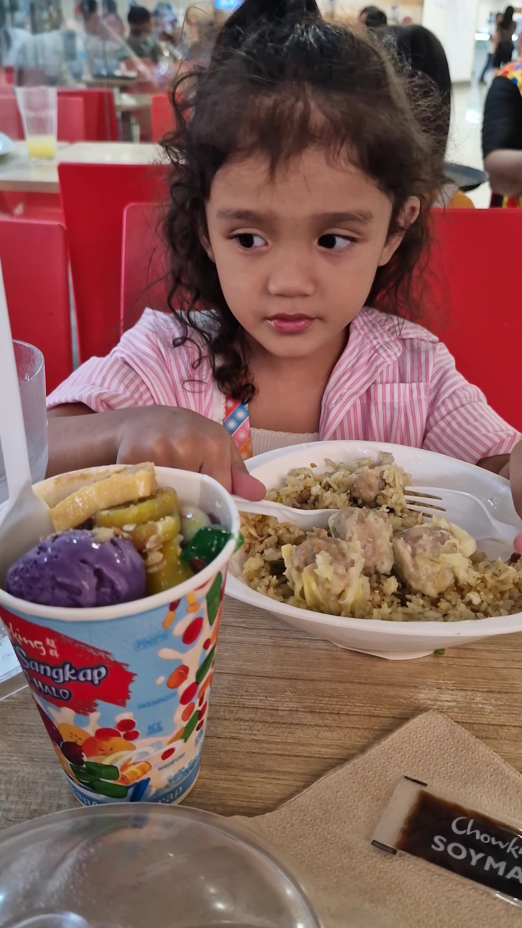 Chowking is the perfect blend of Chinese and Filipino flavors!