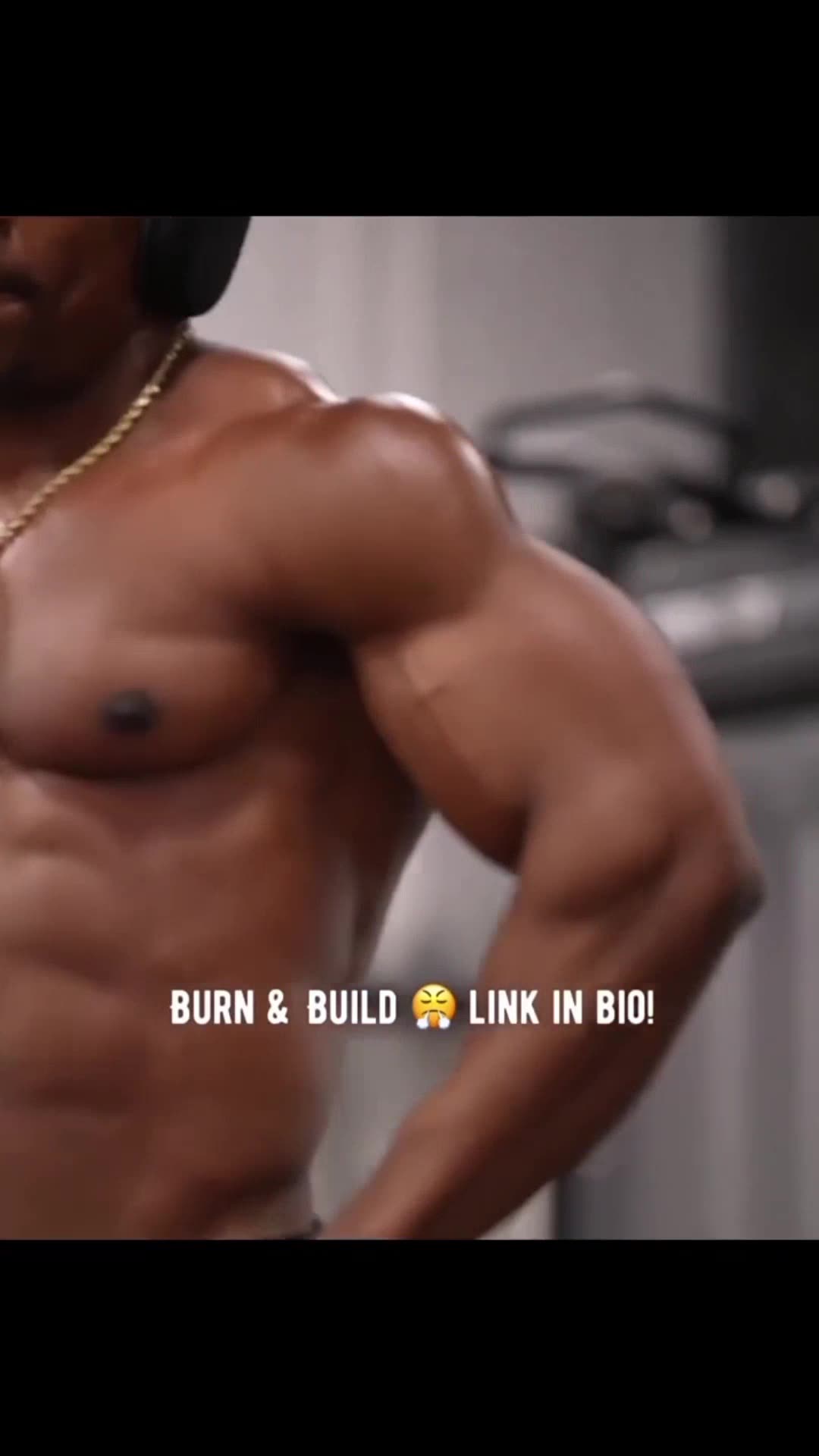 Bodybuilding, Bodybuilder Shoulder workout