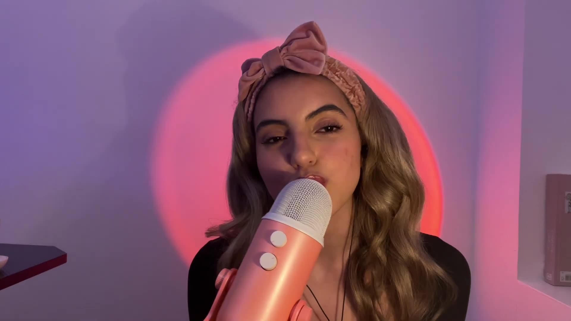 ASMR | 25 Things About Me | English Version 🥰💛