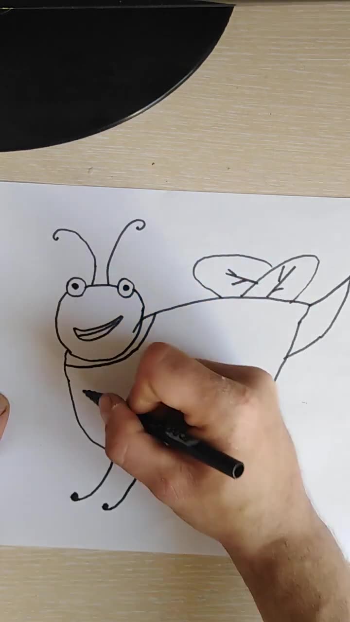 How to Draw a bumblebee Step by Step