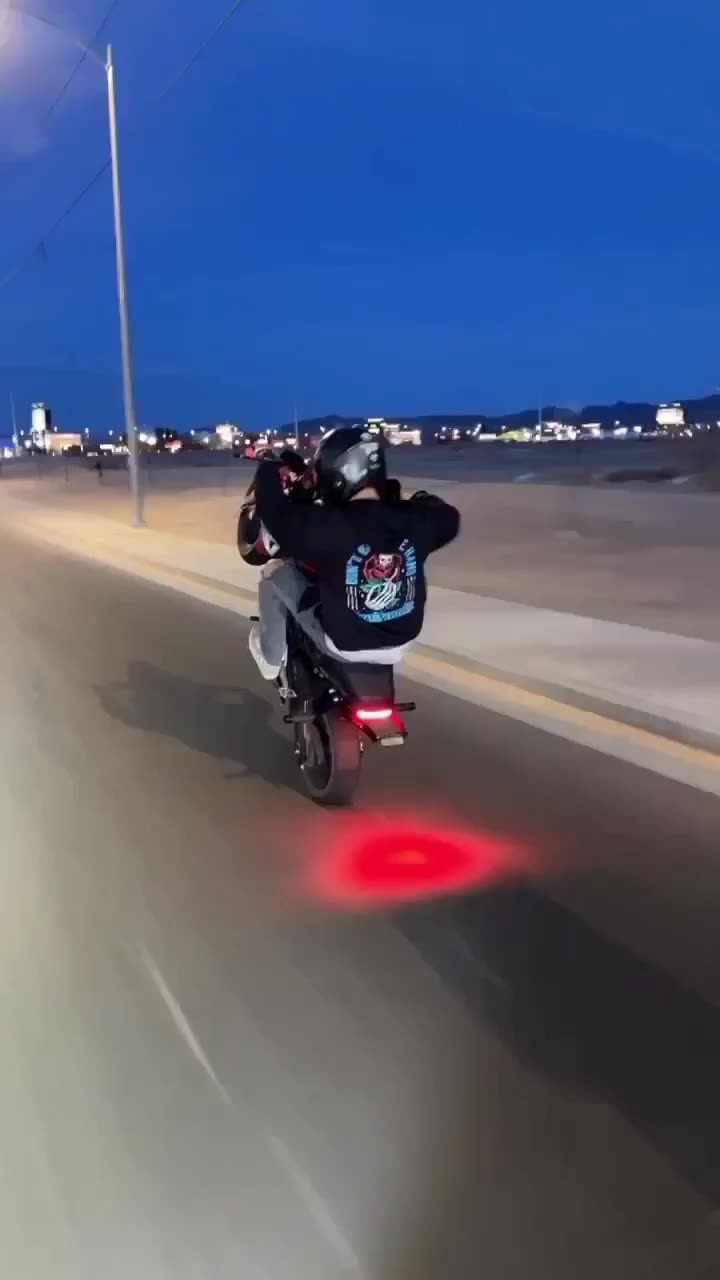 Honda Grom Wheelie