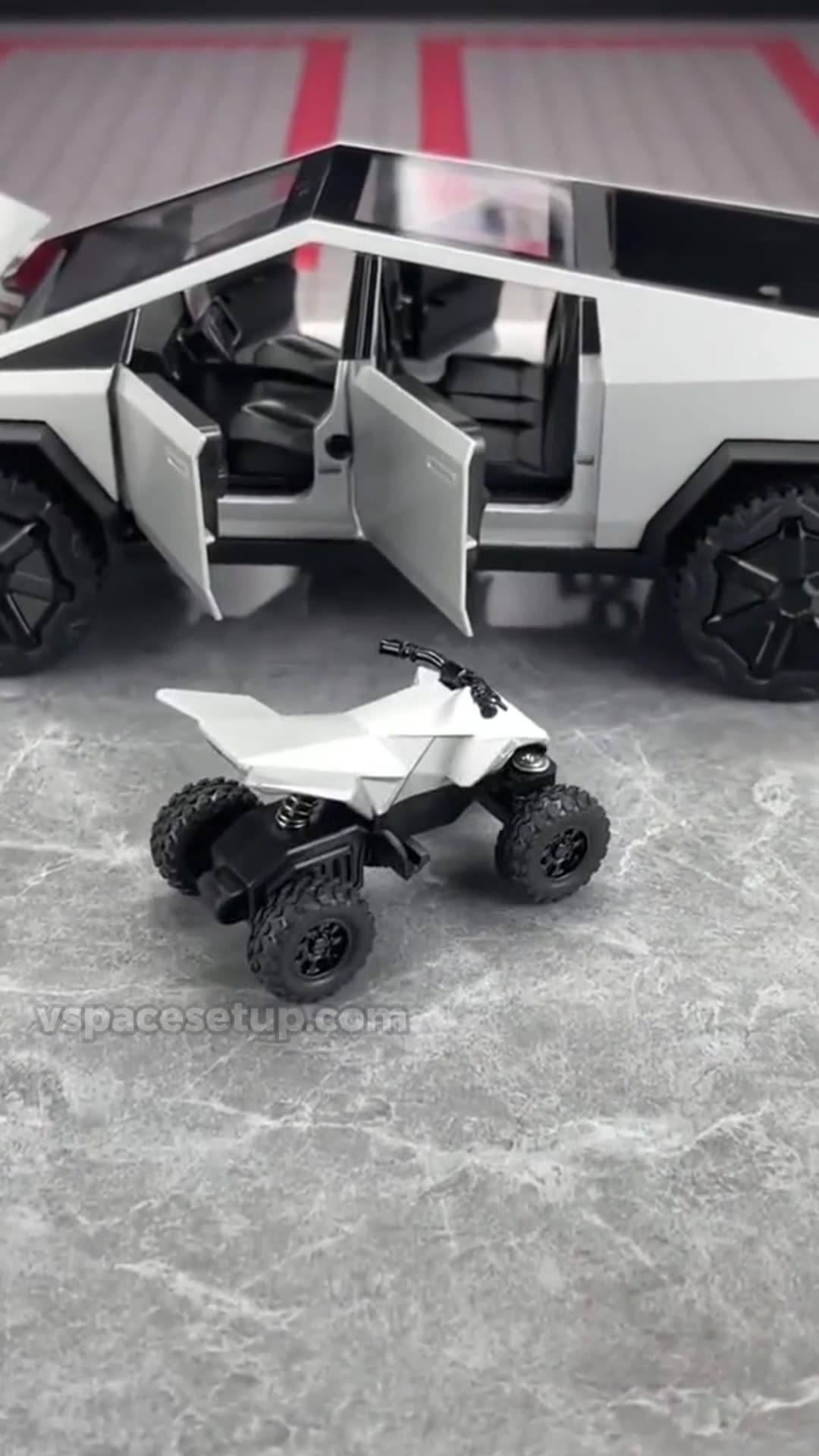 Tesla Cybertruck Pickup Motorbike Scale Model