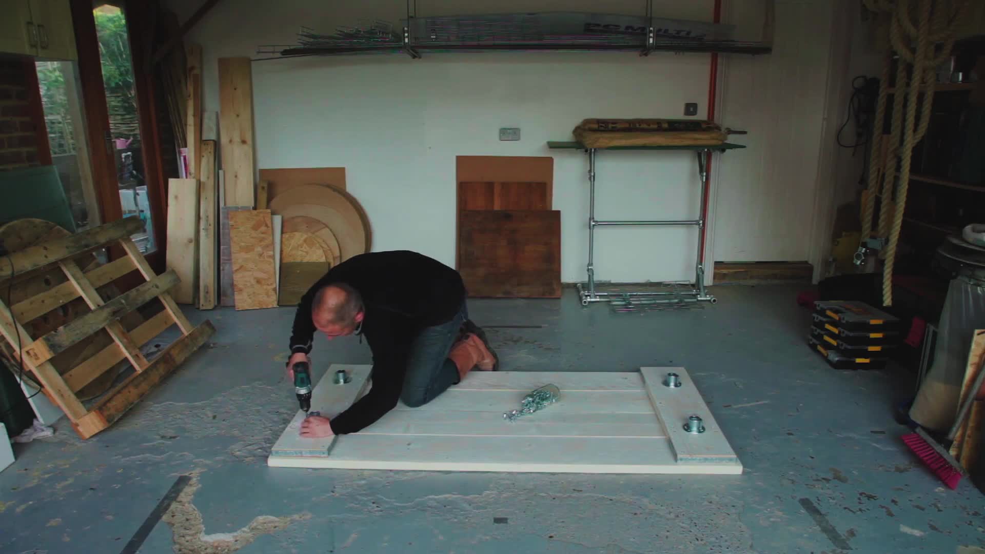 How to Make a Scaffold Table from Poles and Boards using Simple DIY ...