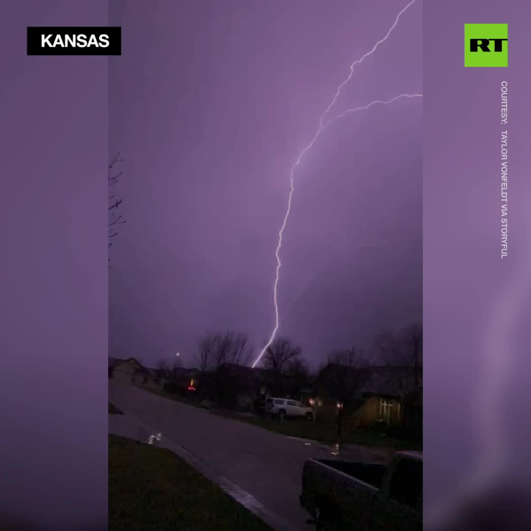 'Insane' and rare lightning strike caught on camera