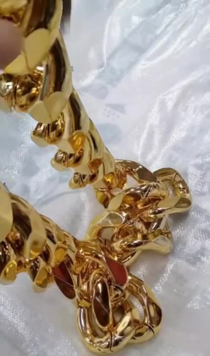 Giant gold chain #tiktok #shorts #merchandise_s_aliexpress