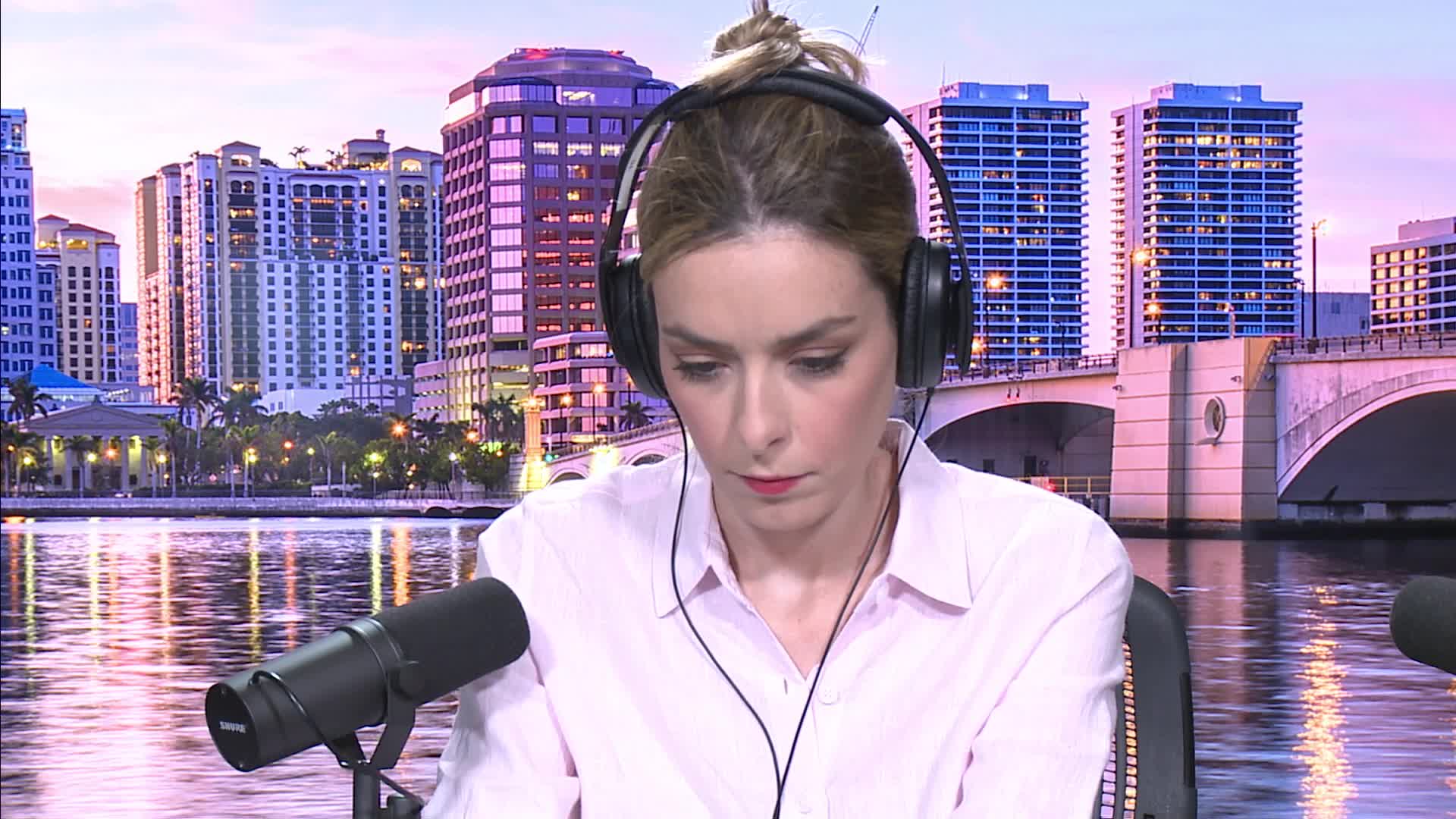 GRACE CURLEY SHOW - DECEMBER 14, 2021